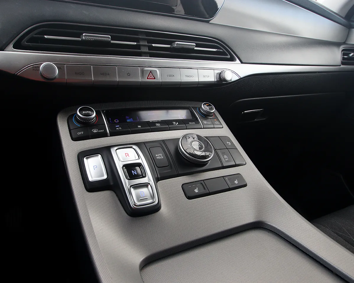 2022 Hyundai Palisade SEL - Wheels Damar Auto Group